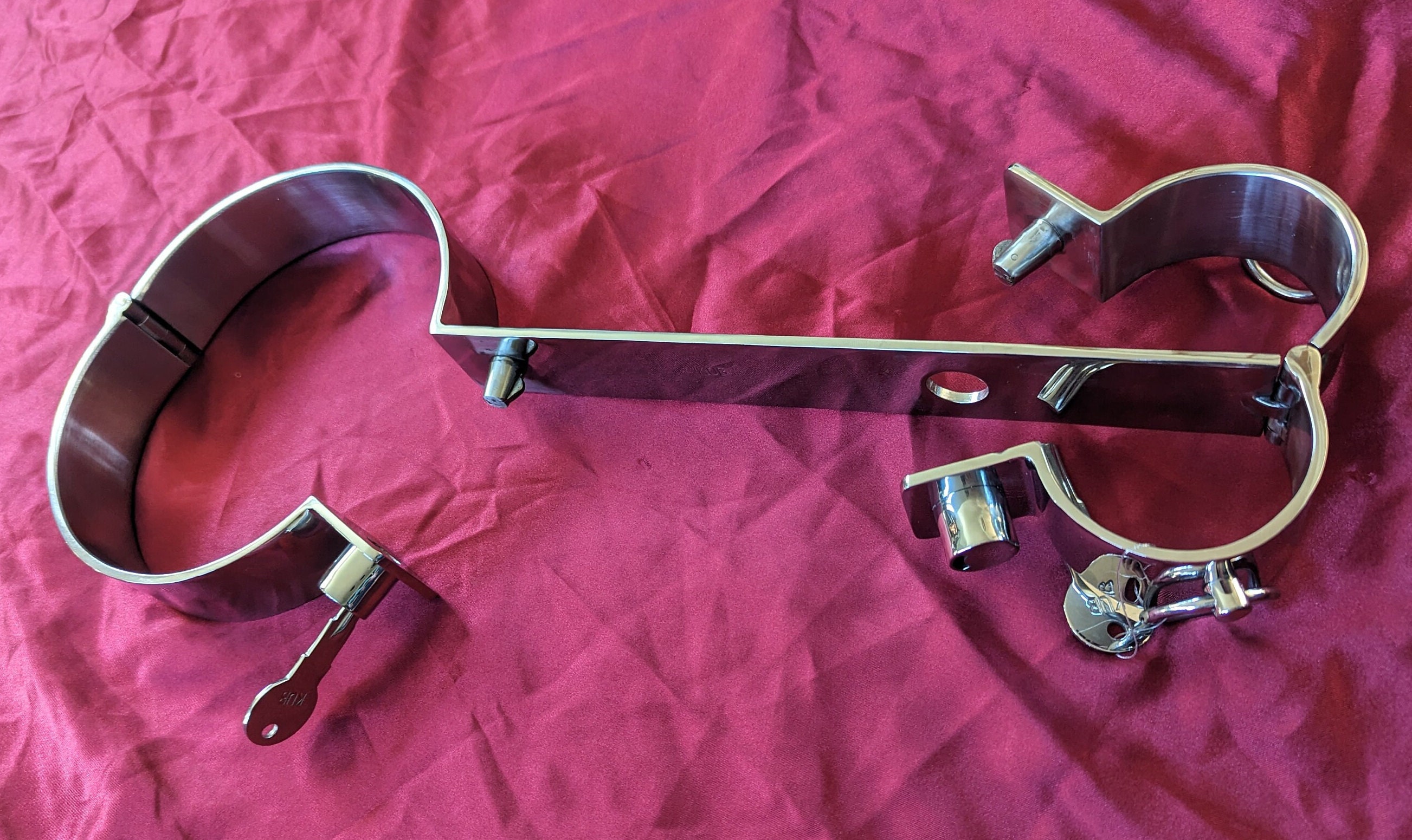 Shrew's Fiddle Rigid Steel Bondage Yoke Locking Heavy Neck Restraint ...