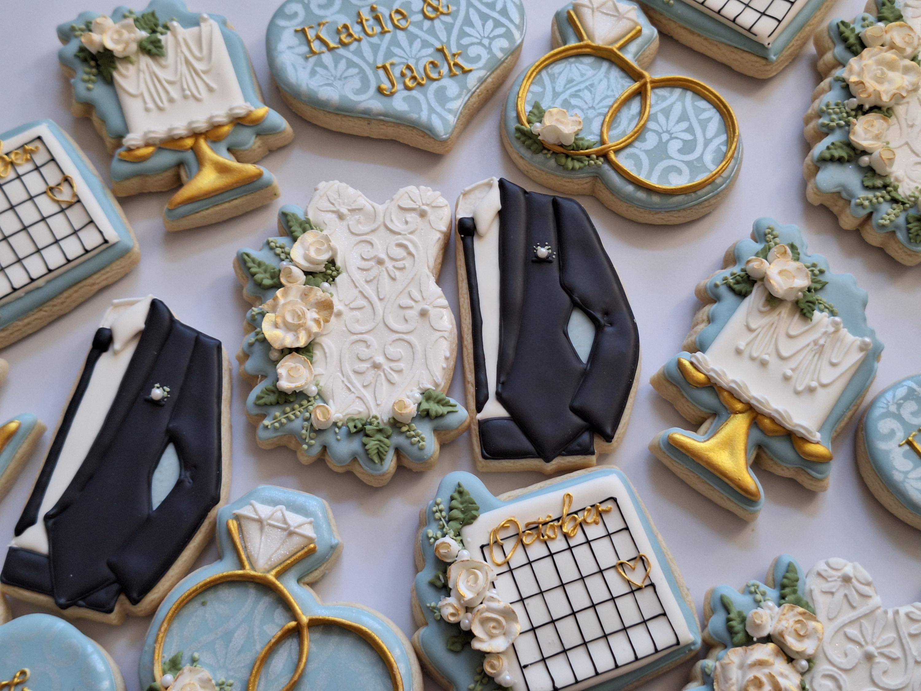 Bride and Groom Themed Wedding Cookies. (1 Dozen) - Etsy