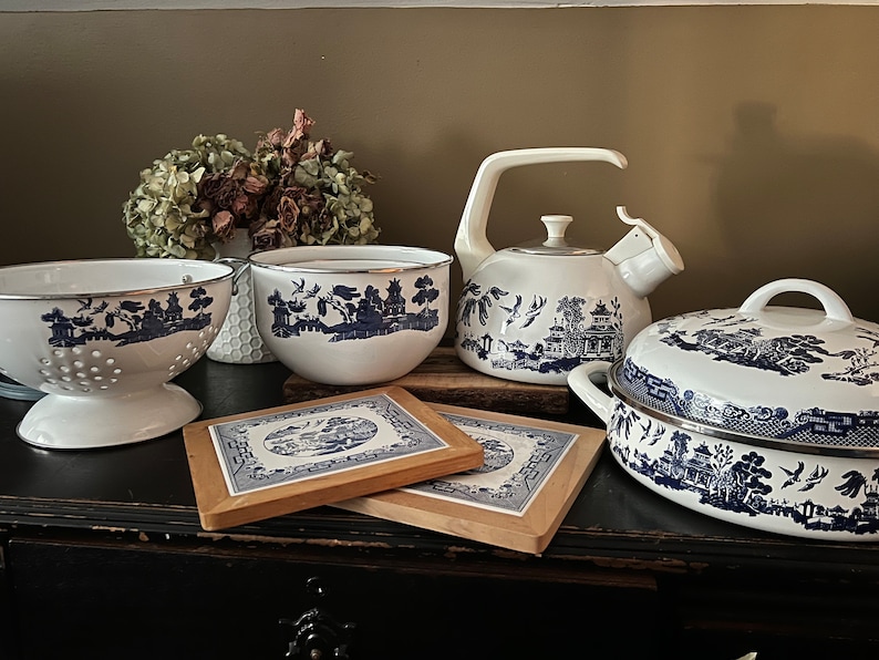 Blue Willow Enamelware. Vintage Enamel Tea Kettle, Colander, Dutch Oven ...