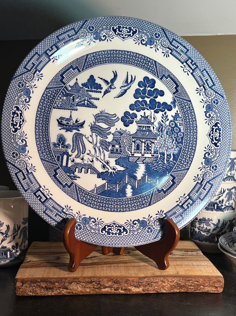 Vintage Churchill Blue Willow, Made in England, Teapot & Teacups ...