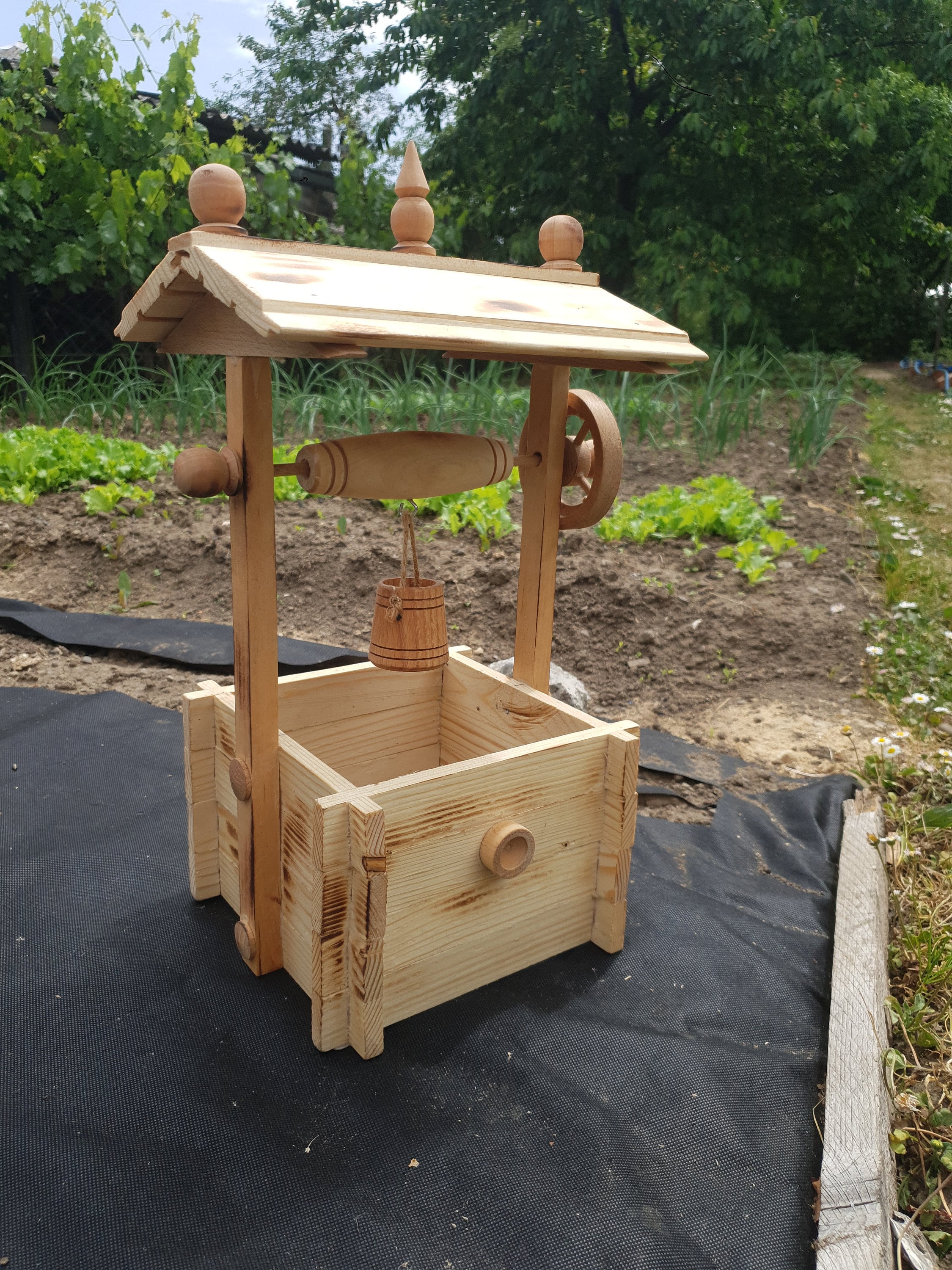 Rustic Wooden Outdoor Wishing Well Decorative Yard Decor Quaint Gift ...