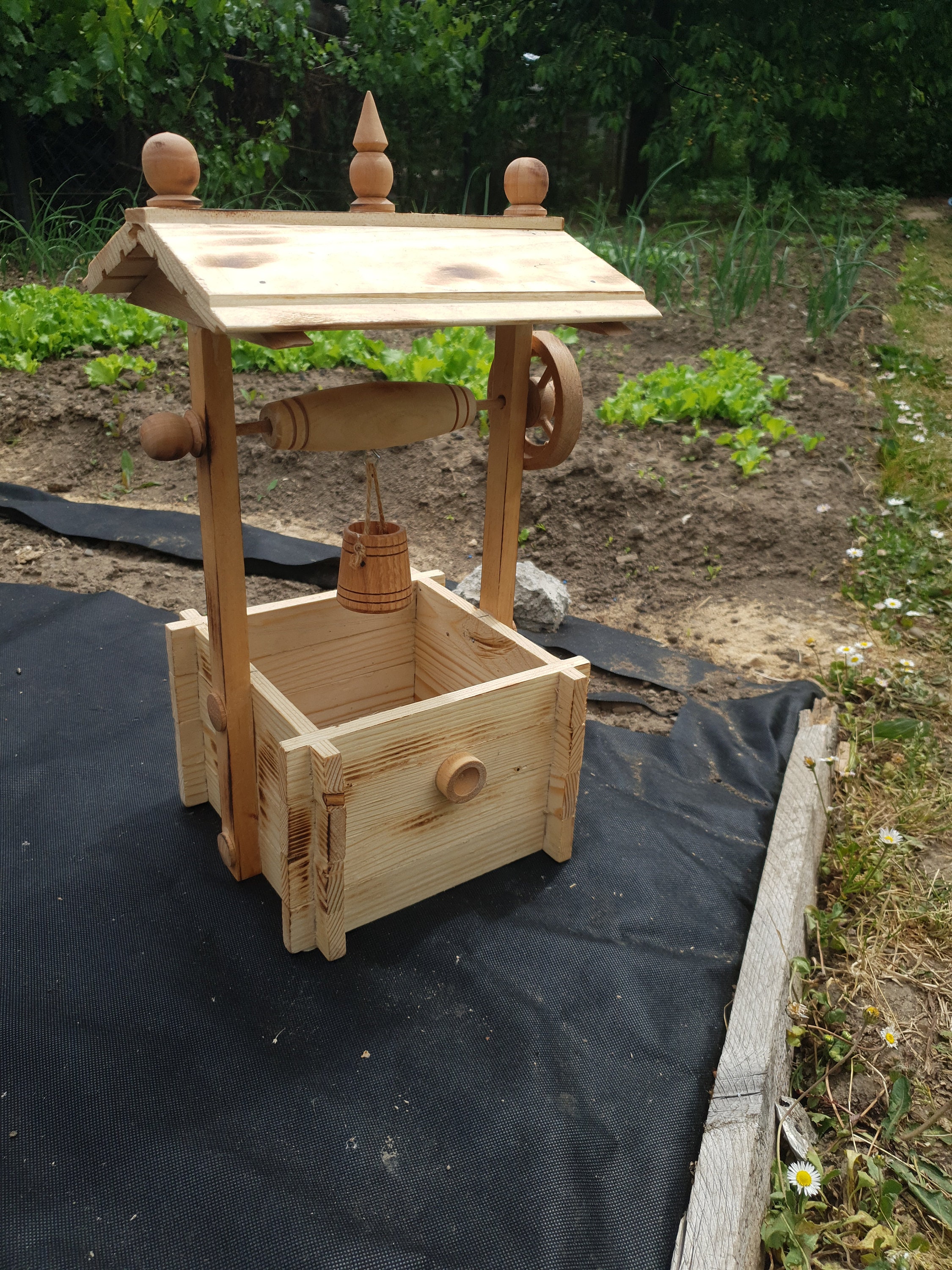 Rustic Wooden Outdoor Wishing Well Decorative Yard Decor Quaint Gift ...