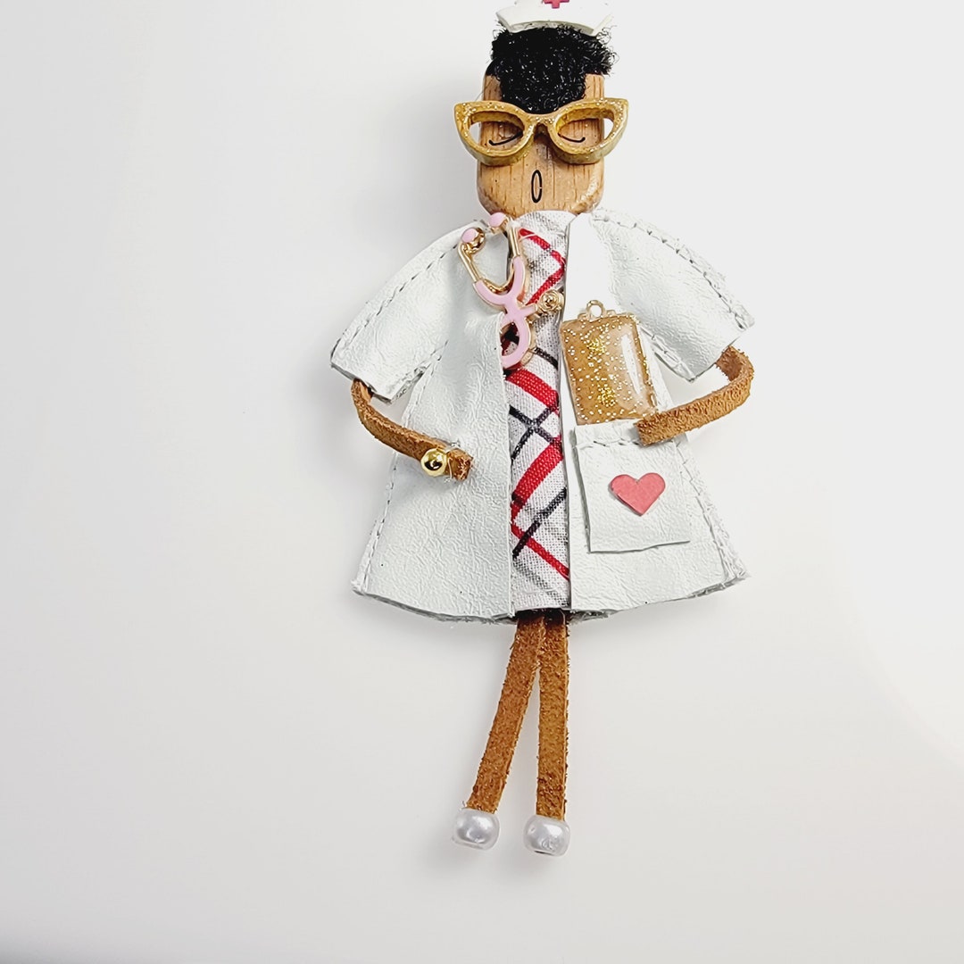 Handmade Nurse Brooch Pin, Locs, Doctor Gift - Etsy