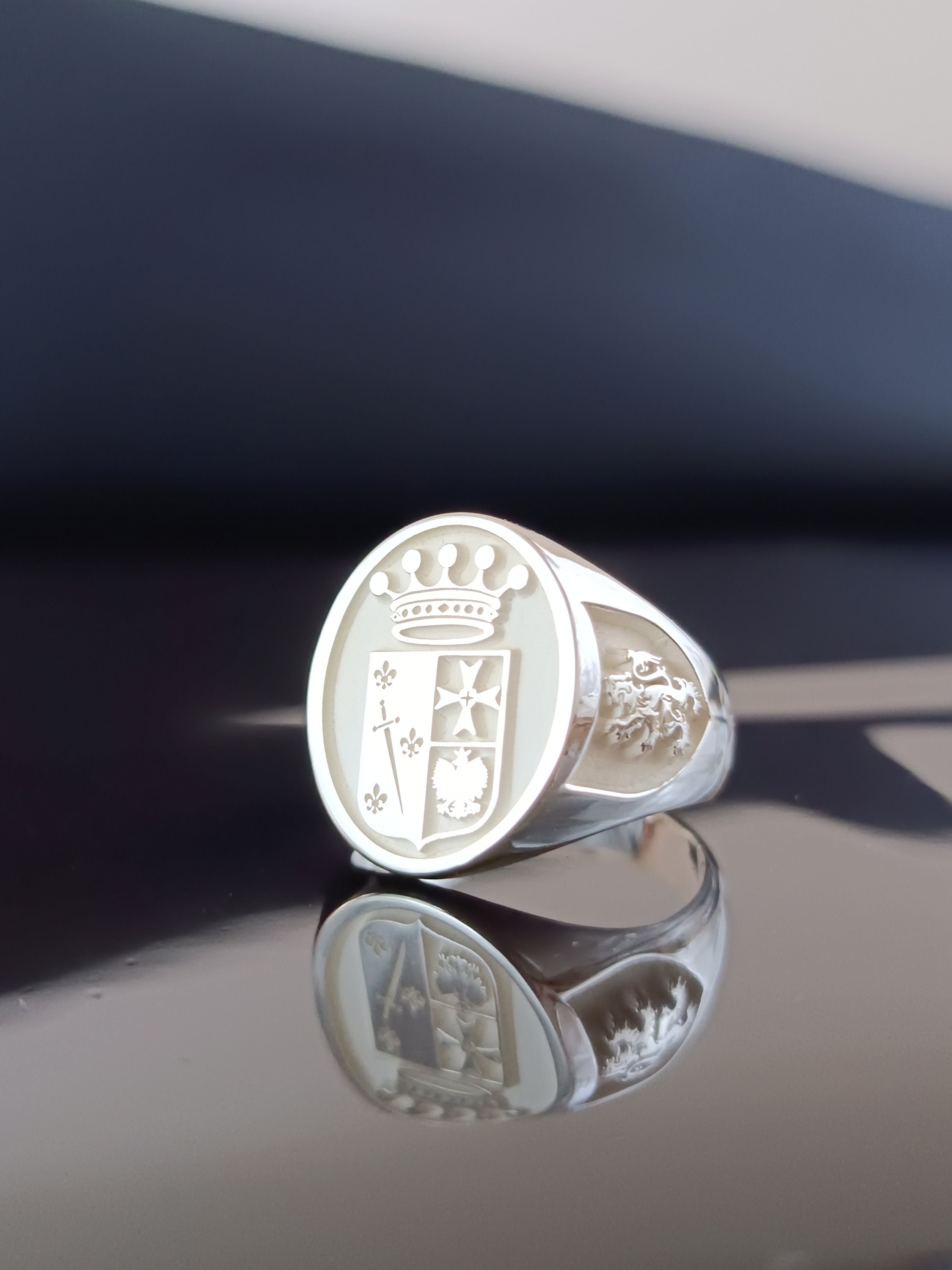 Crest Ring, Family Crest Signet Ring Christmas Gift, Coat of Arms Ring ...