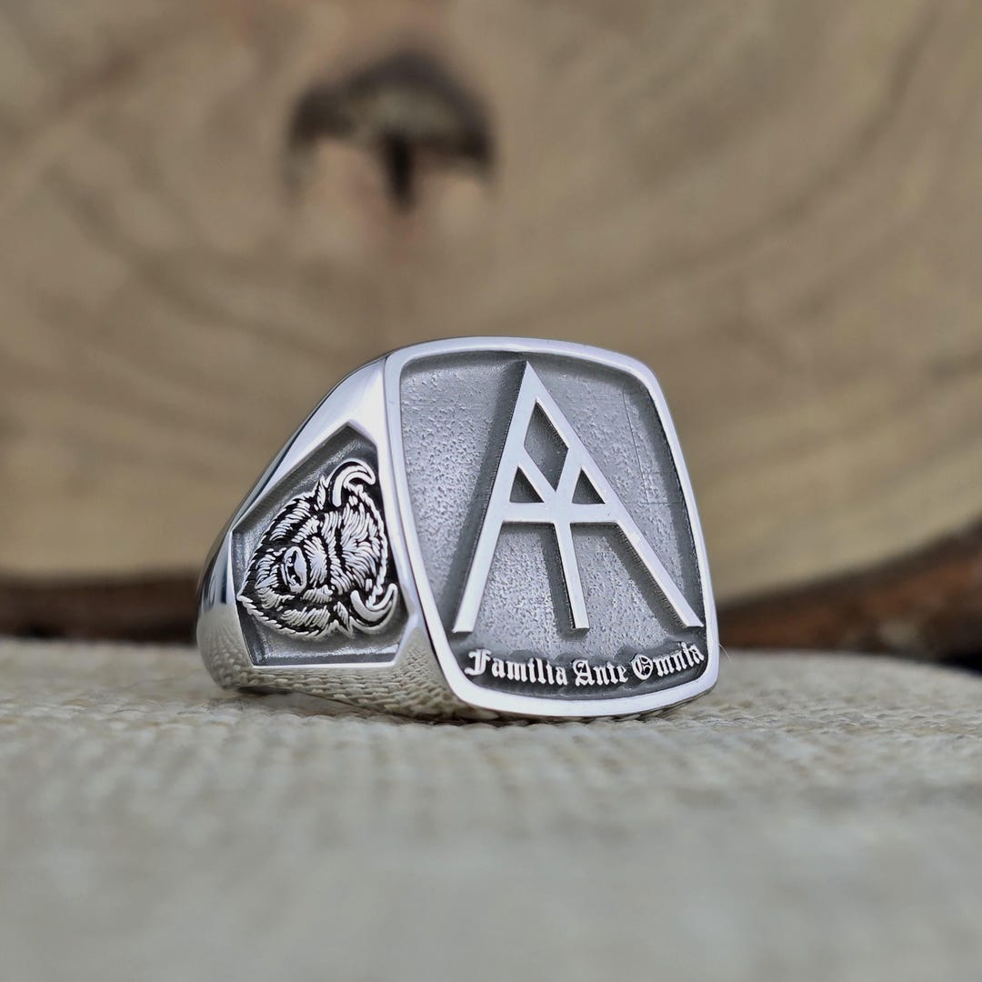 Silver Crest Ring / Custom Signet Ring / Latin Motto Ring / Family ...