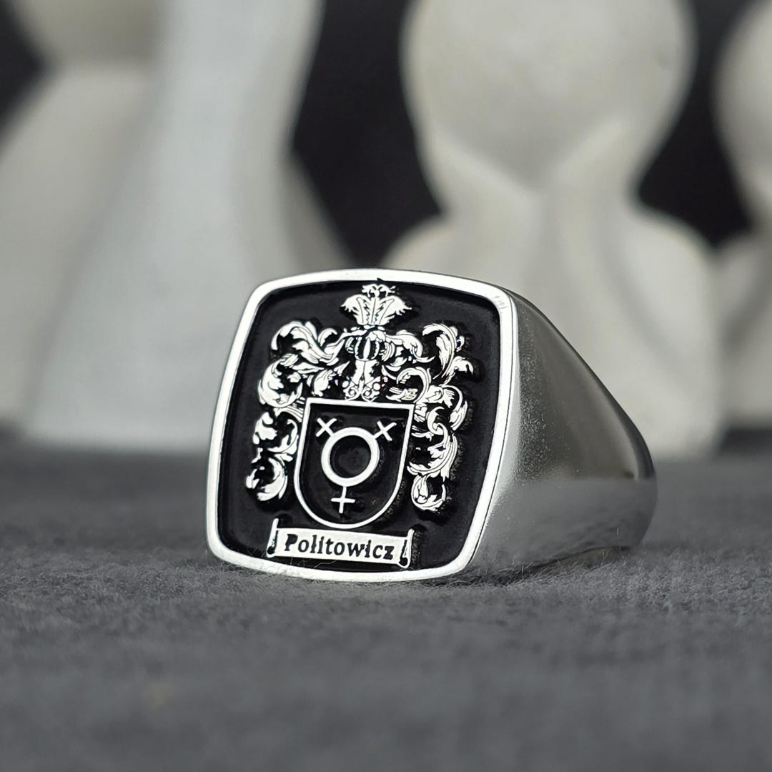 Custom Family Crest Signet Ring for Men, Heraldic Coat of Arms Ring ...