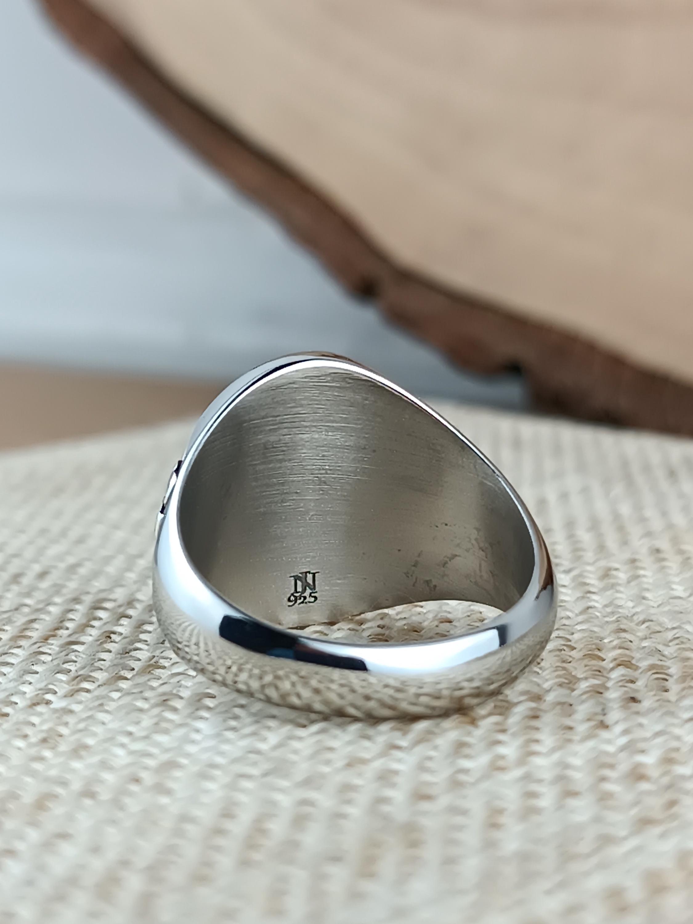 Custom Coat of Arms Ring / Family Crest Signet Ring / Silver Heraldic ...