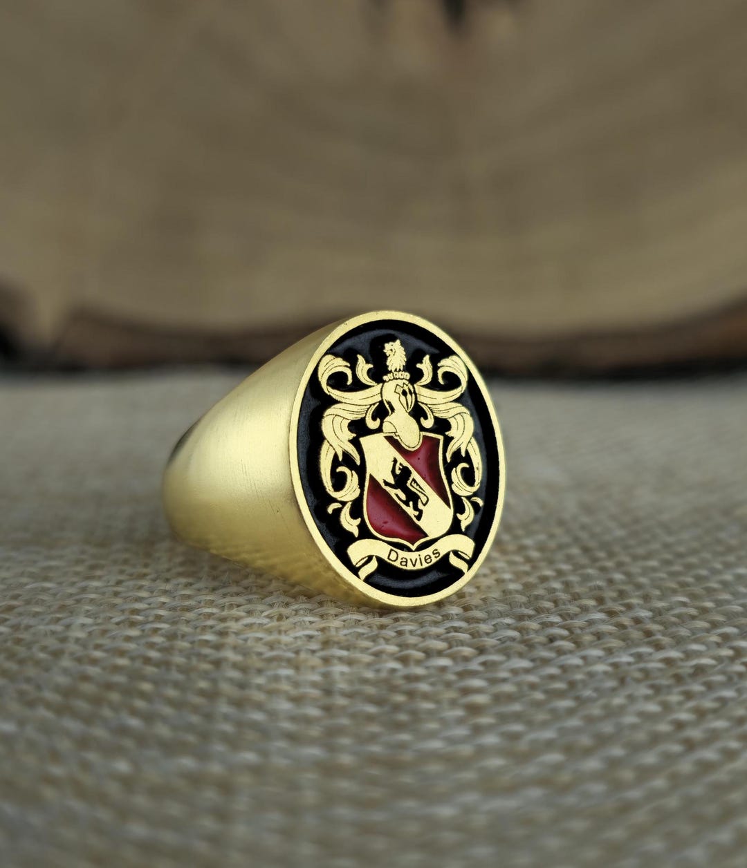 Gold Coat of Arms Ring / Family Crest Signet Ring / Custom Heraldic ...