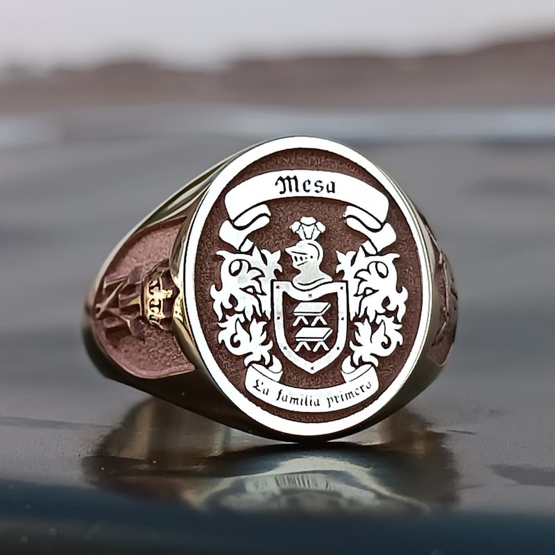 Gold Family Crest - Etsy