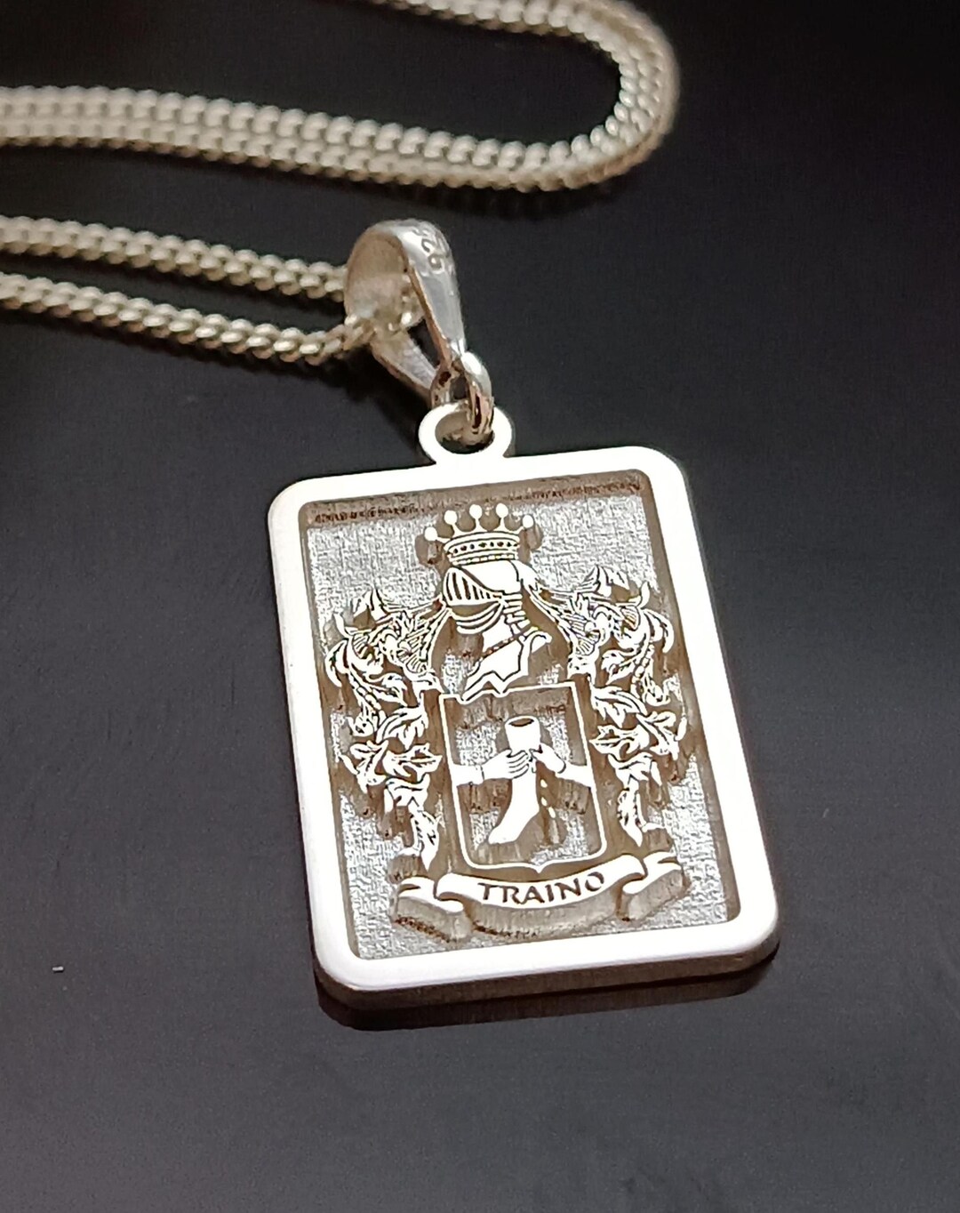 Elegant Family Crest Necklace - Personalized Ancestral Heritage Pendant ...