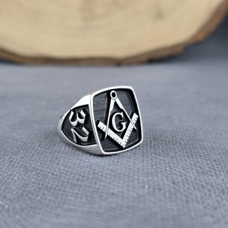Masonic Square Compass Ring With G Symbol / Silver Signet Style ...