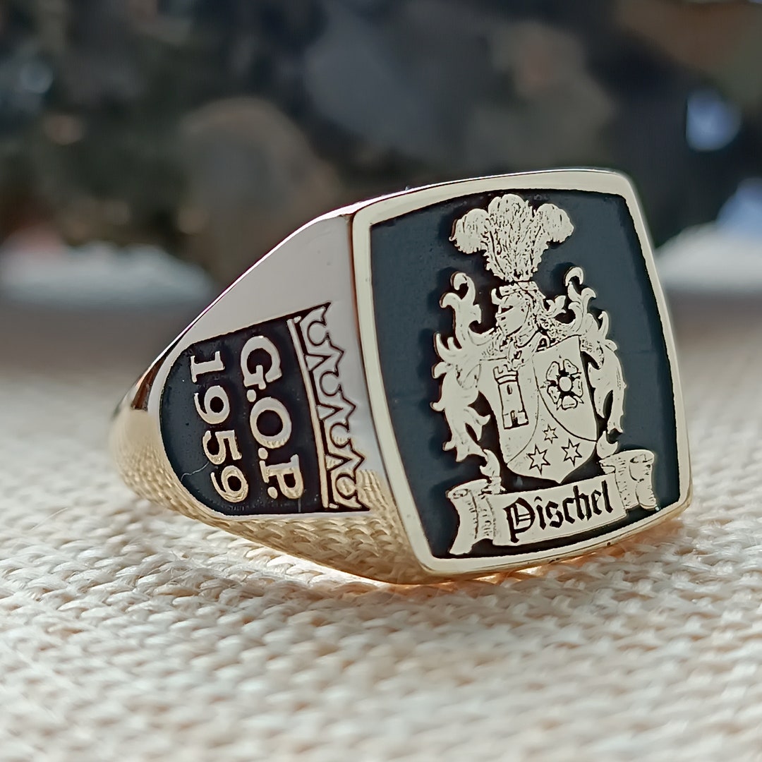Crest Ring, Family Crest Signet Ring Christmas Gift, Coat of Arms Ring ...