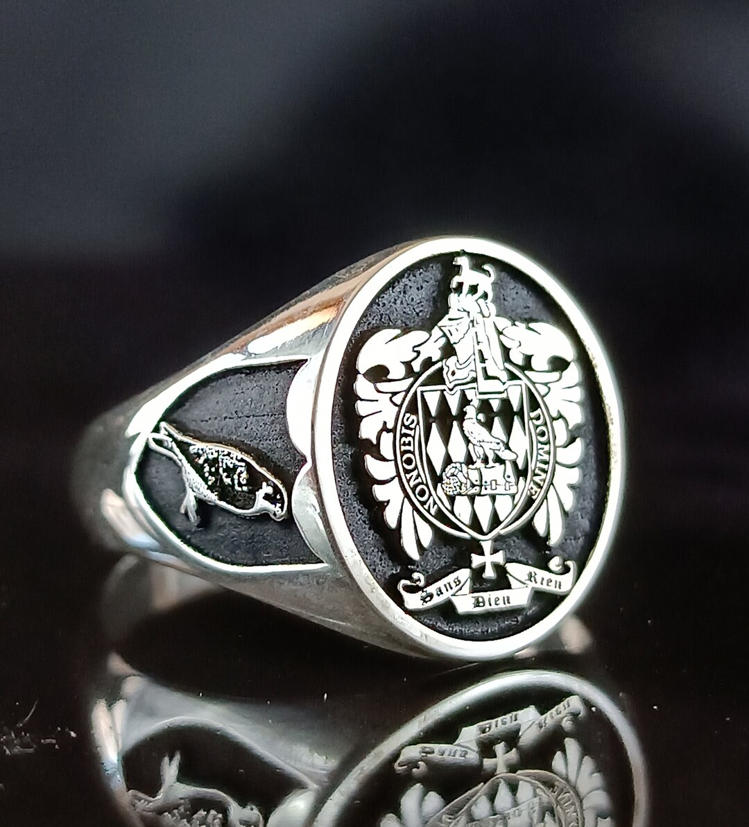Crest Ring, Family Crest Signet Ring Christmas Gift, Coat of Arms Ring ...