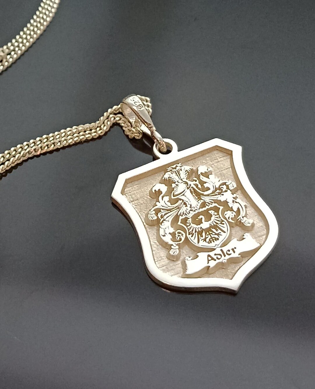 Family Crest Pendant: Custom Ancestral Necklace (multiple Sizes) - Etsy