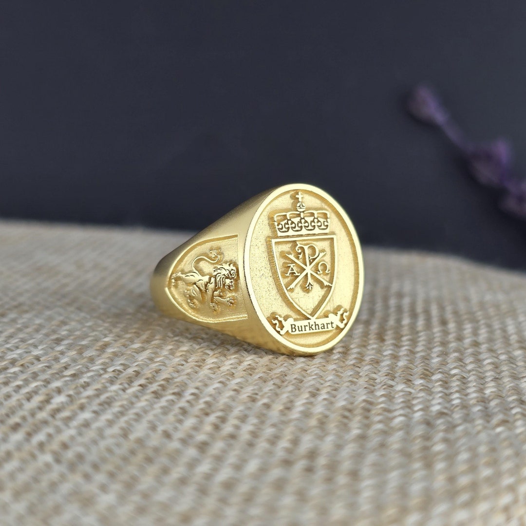 Gold Family Crest Signet Ring, Custom Coat of Arms Ring, Personalized ...