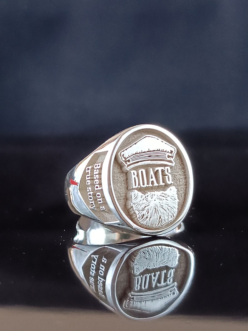 Custom Family Crest Signet Ring Personalized Heraldic Coat of Arms Ring ...