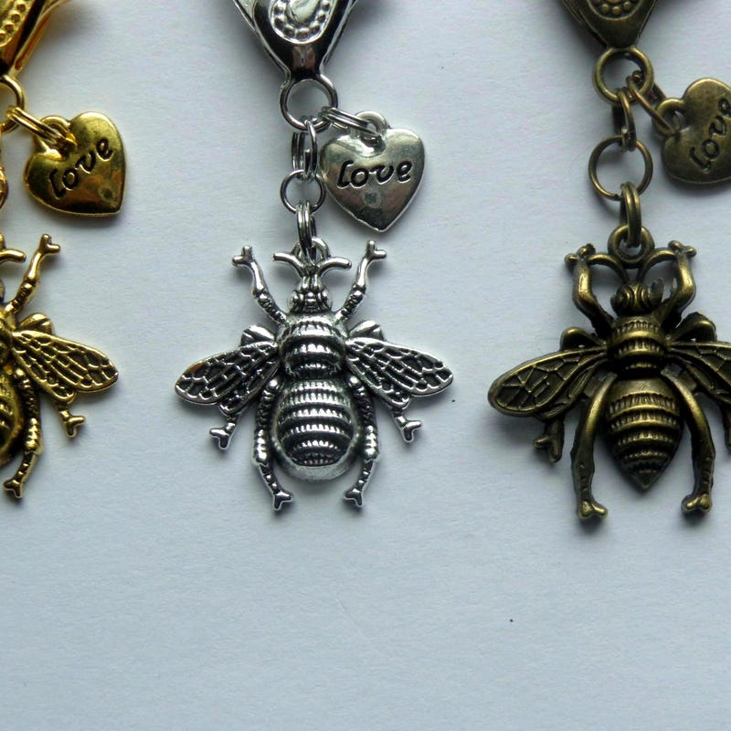 Bee Key Chain - Etsy