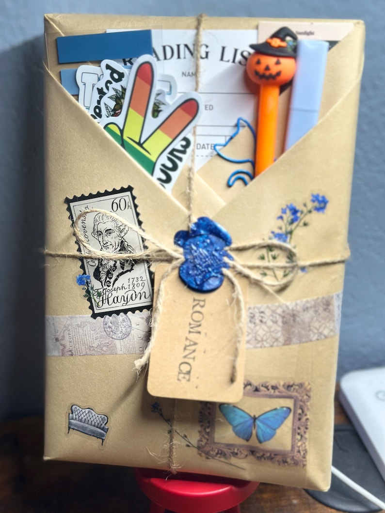 Blind Date With a Book - Etsy