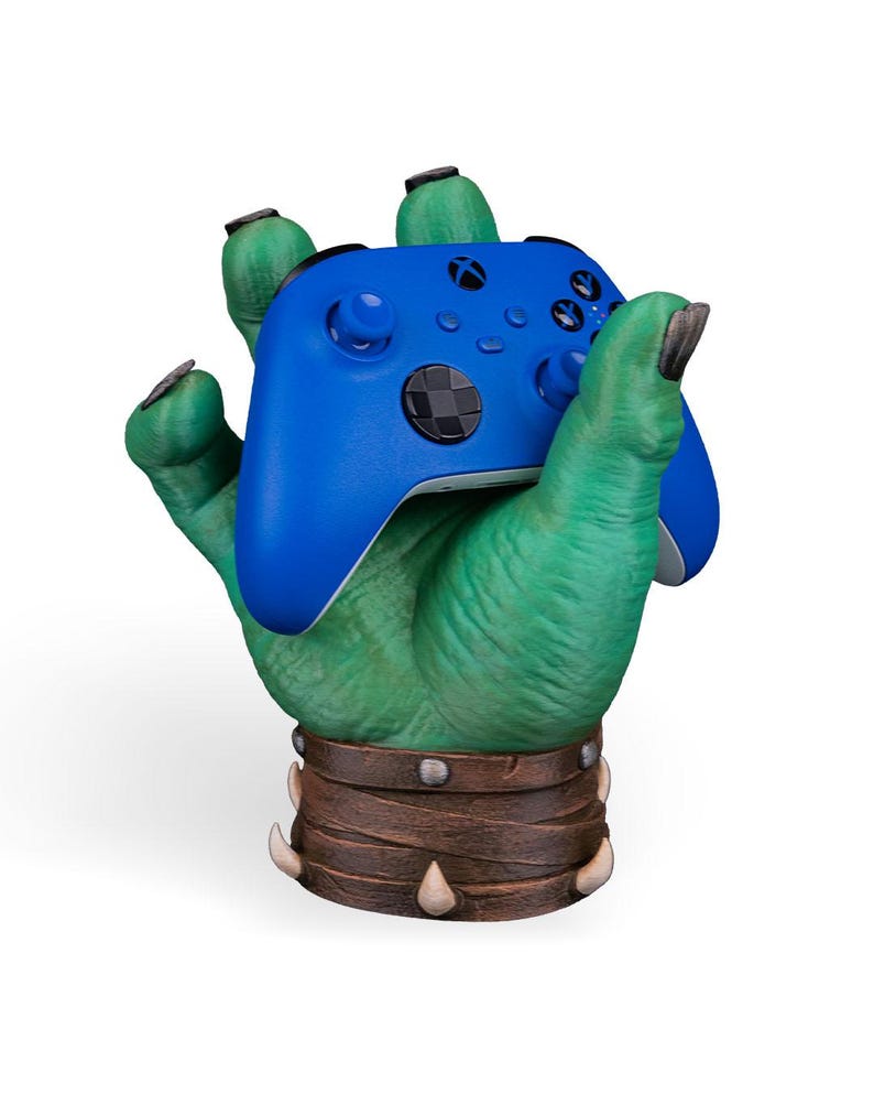 3d-printed Hulk-style Giant Green Hand Controller Holder – Unleash ...