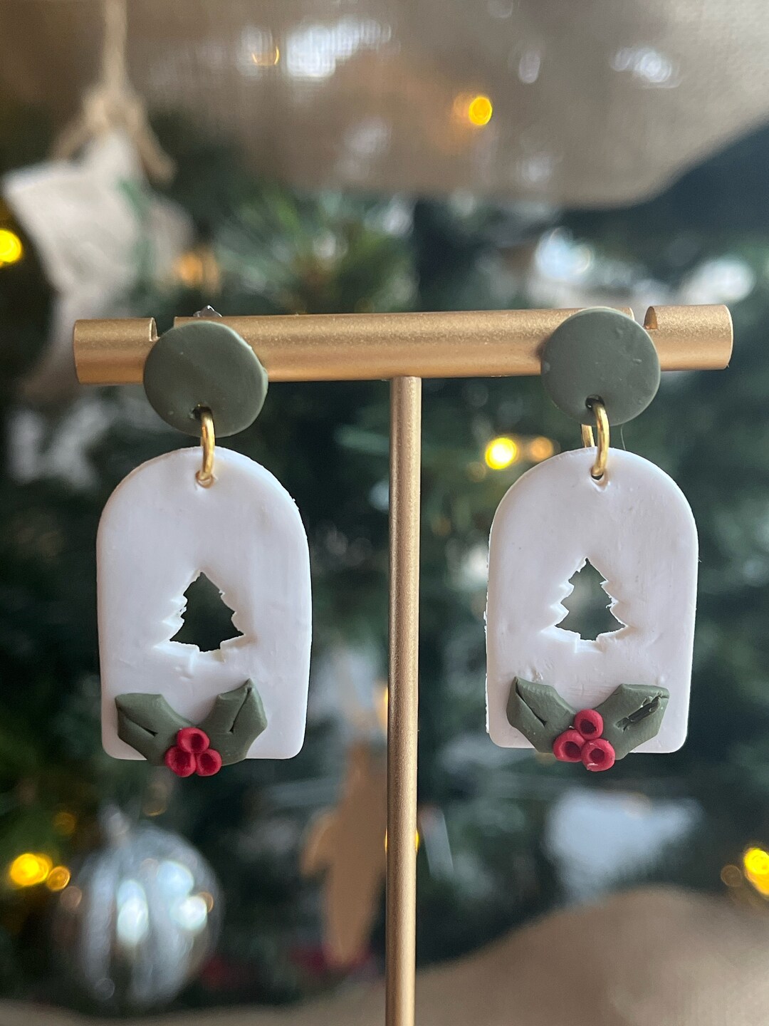 Mistletoe Mini Tree Cut-out Minimalist Holiday Christmas Winter ...