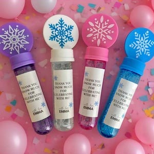 Personalized Frozen Bubble Wands for Kids Bubbles Party Favor Bubbles ...