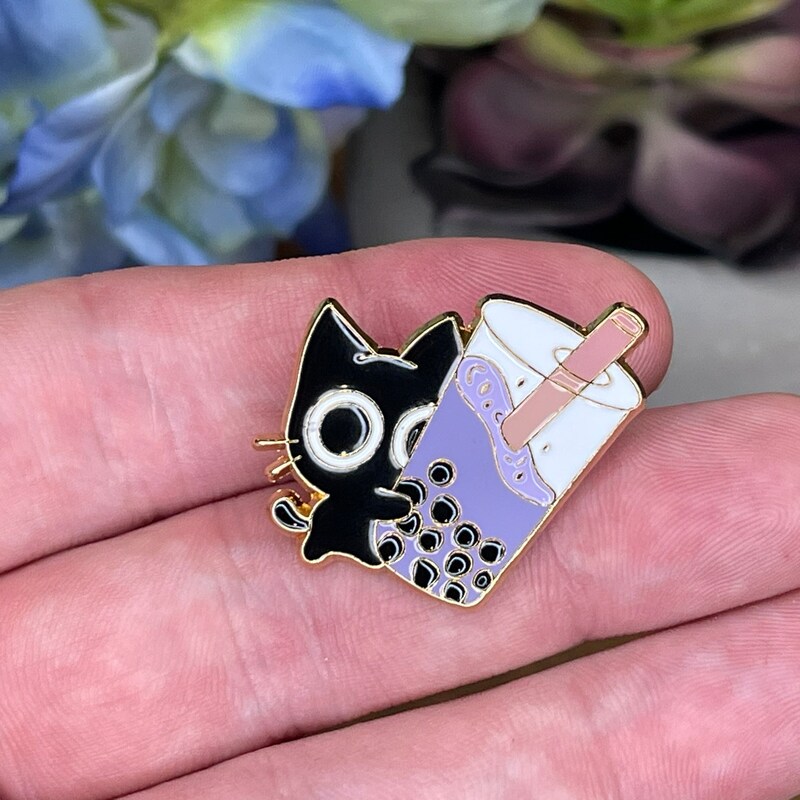Japanese Enamel Pin - Etsy