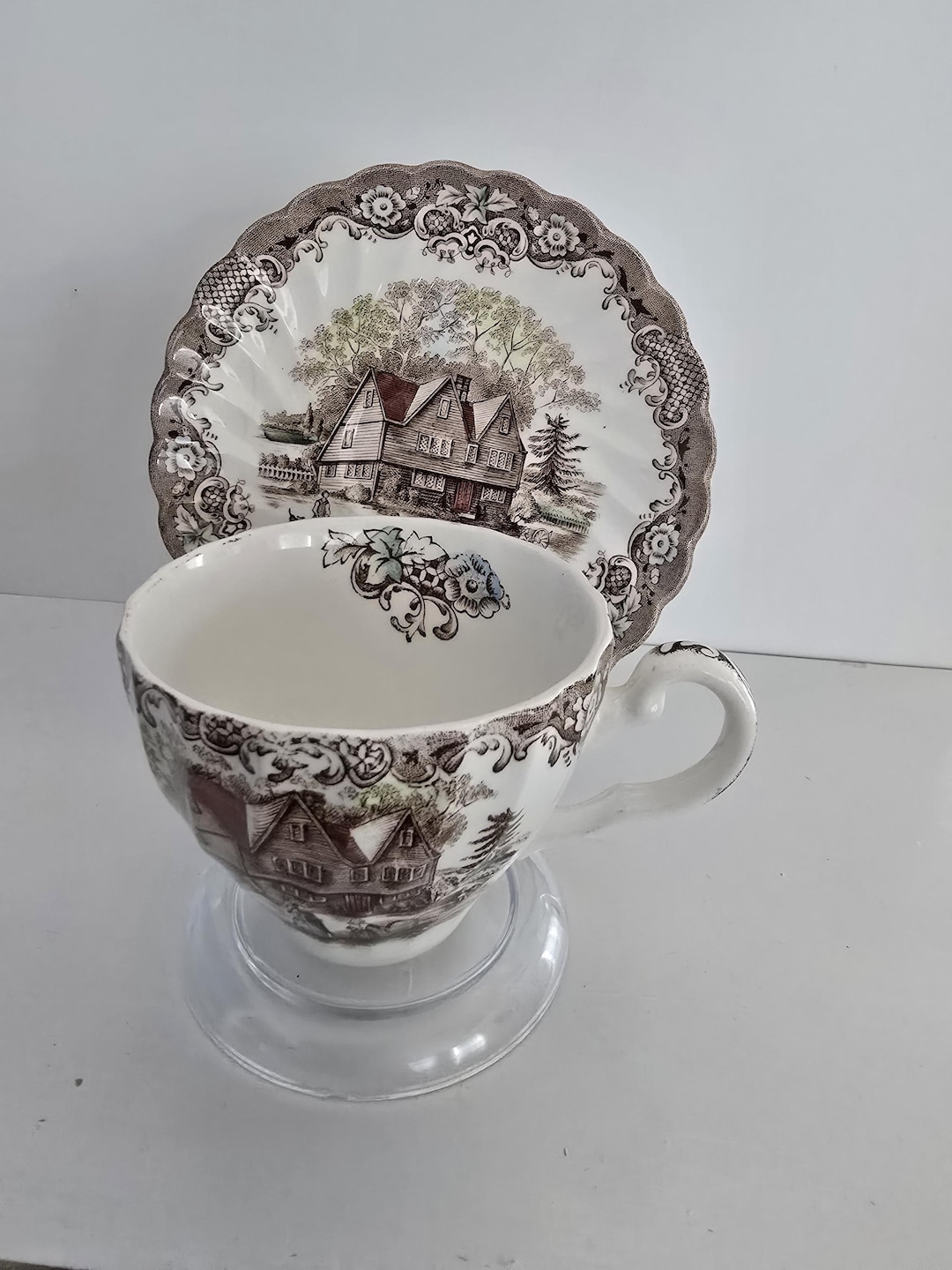Heritage Hall Johnson Brothers Colonial Overhang Home #4411 Teacups and ...