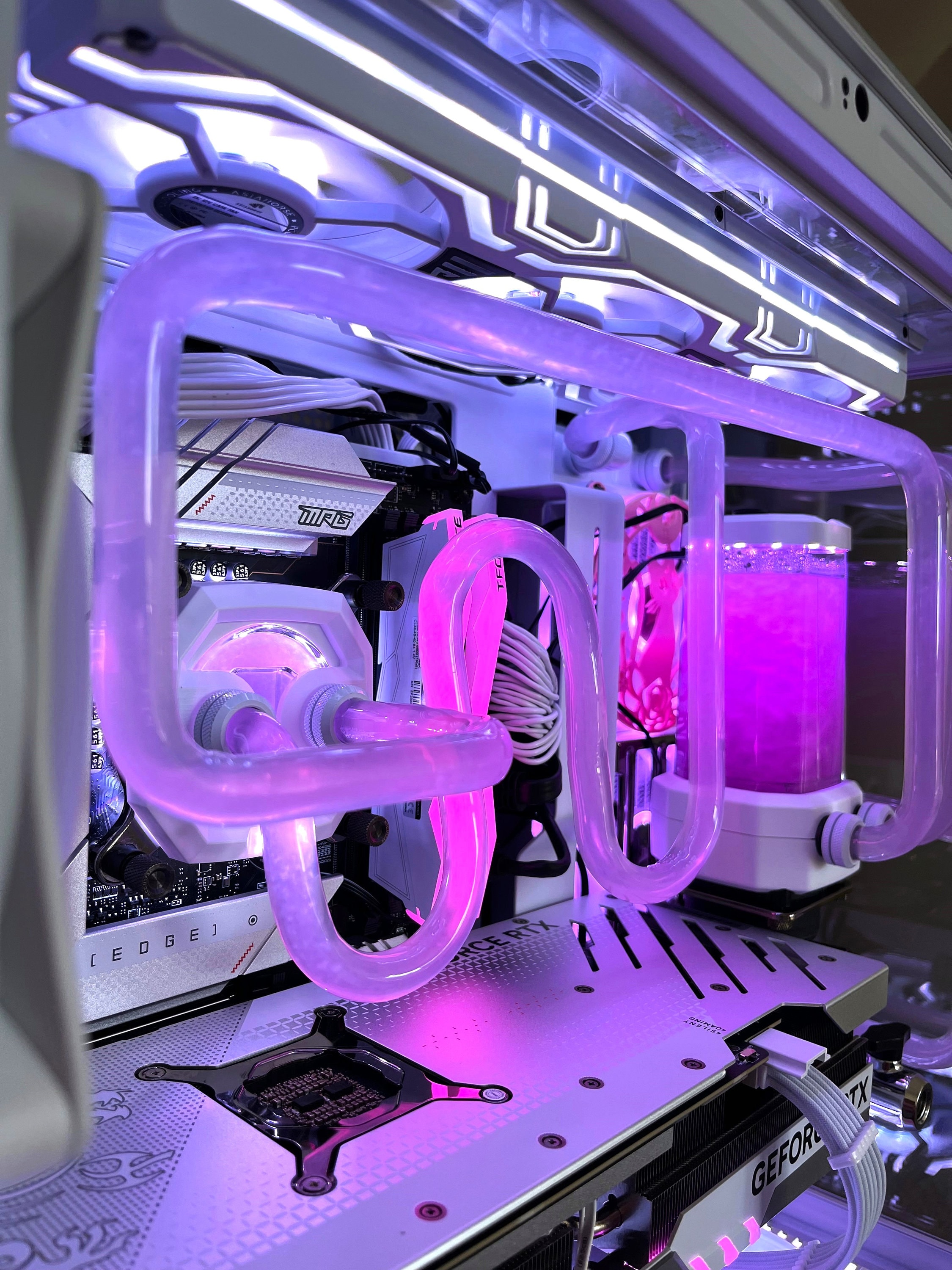 Pink and White Custom Gaming PC Geforce RTX 4080 Intel I9 64gb RAM ...