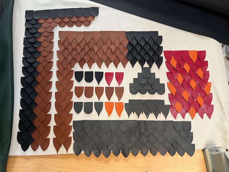 25 Die-cut Genuine Leather Scales in 6 Styles and 6 Colors for Costume ...