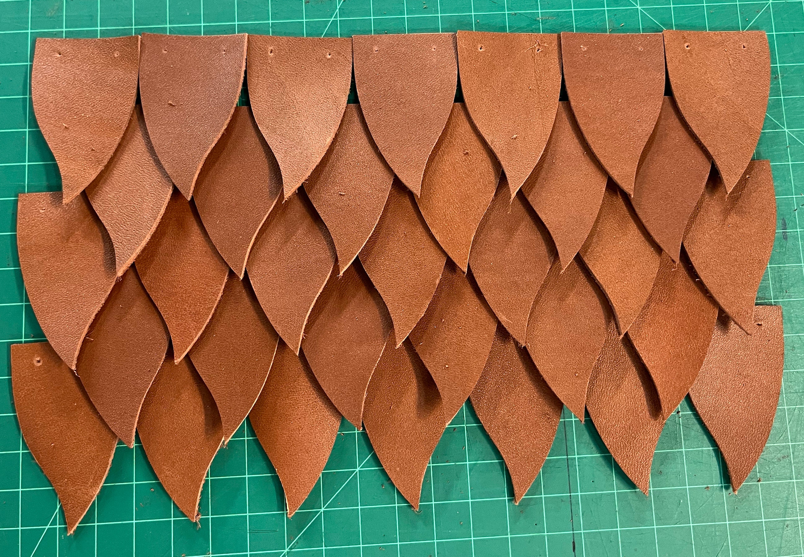 25 Leather Scales for Costume Makers 3 Types: Leaf 1, Leaf 2 and Dragon ...