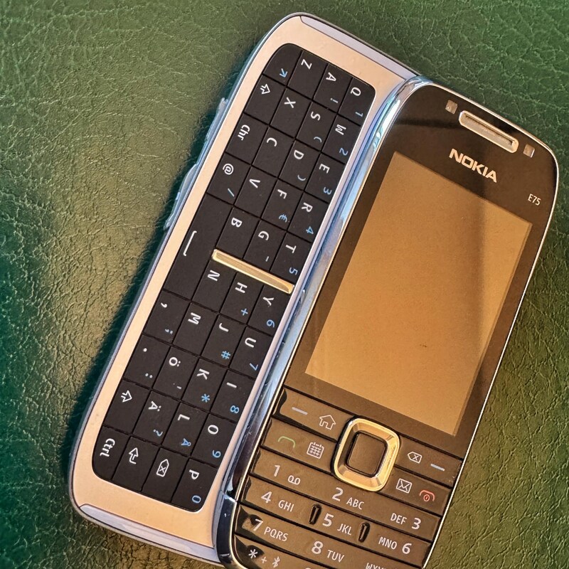 Nokia on G 240g A - Etsy New Zealand