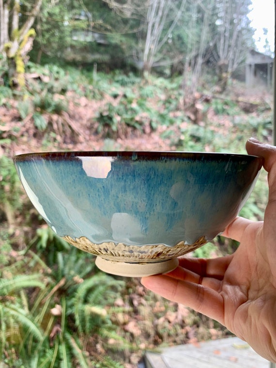 Medium Blue Ramen Bowl With Texture Ceramic Ramen Bowl Soup Bowl Noodle Bowl Handmade Ceramic Bowl Blue Bowl Pottery Bowl Etsy
