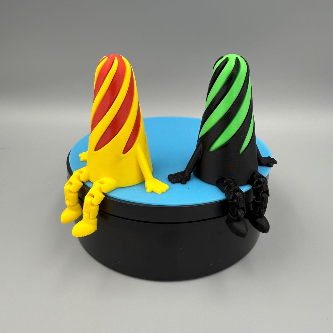 3D Printed Passthrough Fidget Buddy - Desk Buddy - Articulating Legs ...