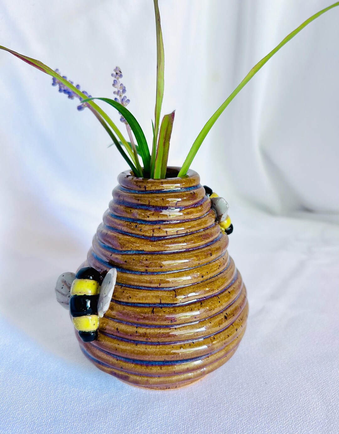Handcrafted Ceramic Beehive Vase, Bumble Bee Vase - Etsy