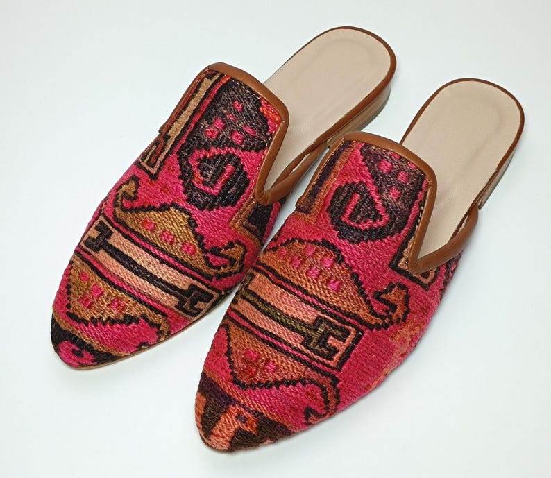 38 EU/ 8 US/ 6 UK Handcrafted Sumak Kilim Mules: Leather Sole Slides - Etsy