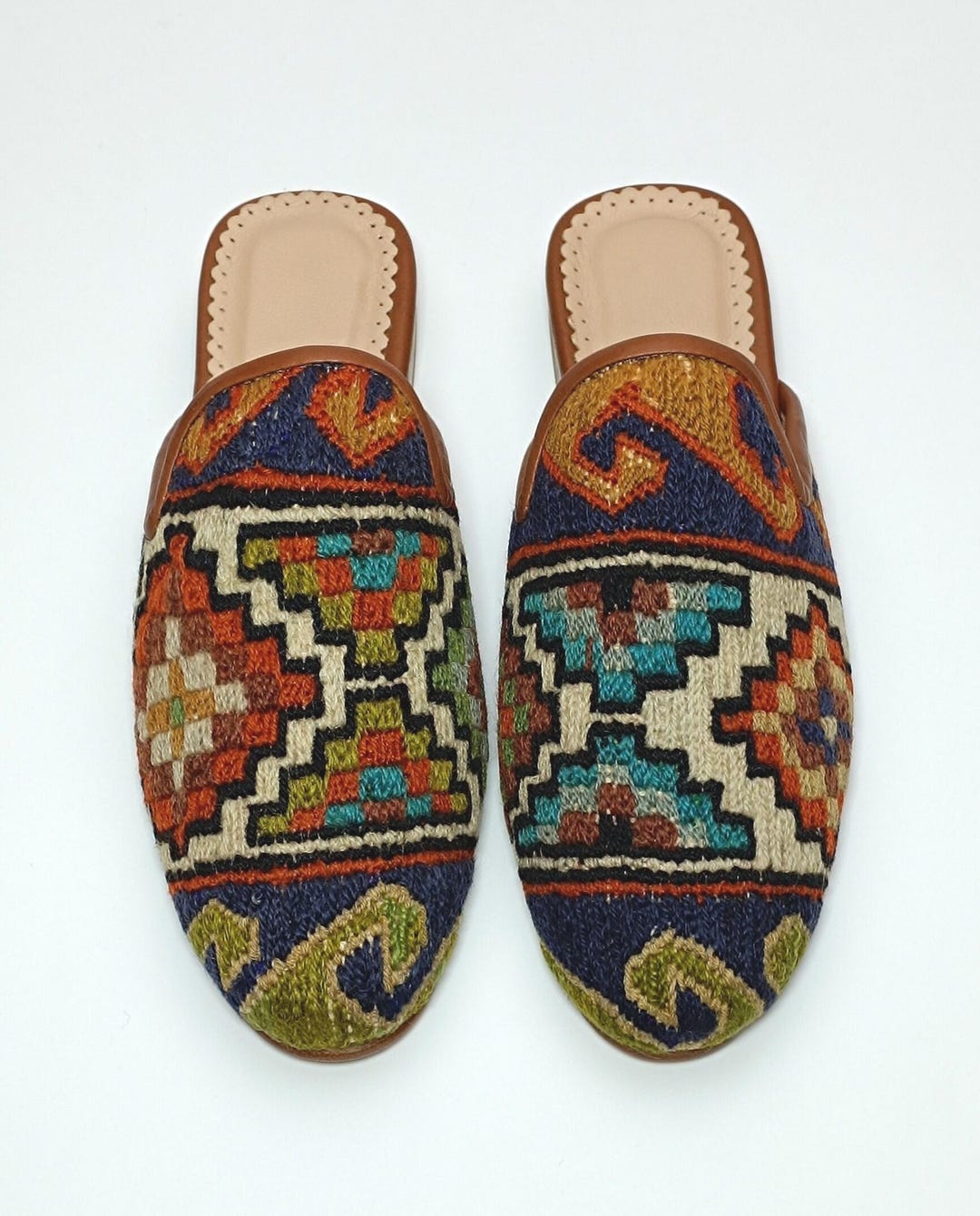 37 EU/ 7 US/ 5 UK Handmade Sumak Kilim Mules: Women's Turkish Rug ...