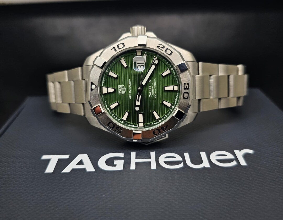 TAG Heuer Aquaracer Hulk Green Dial Men's Watch - Etsy