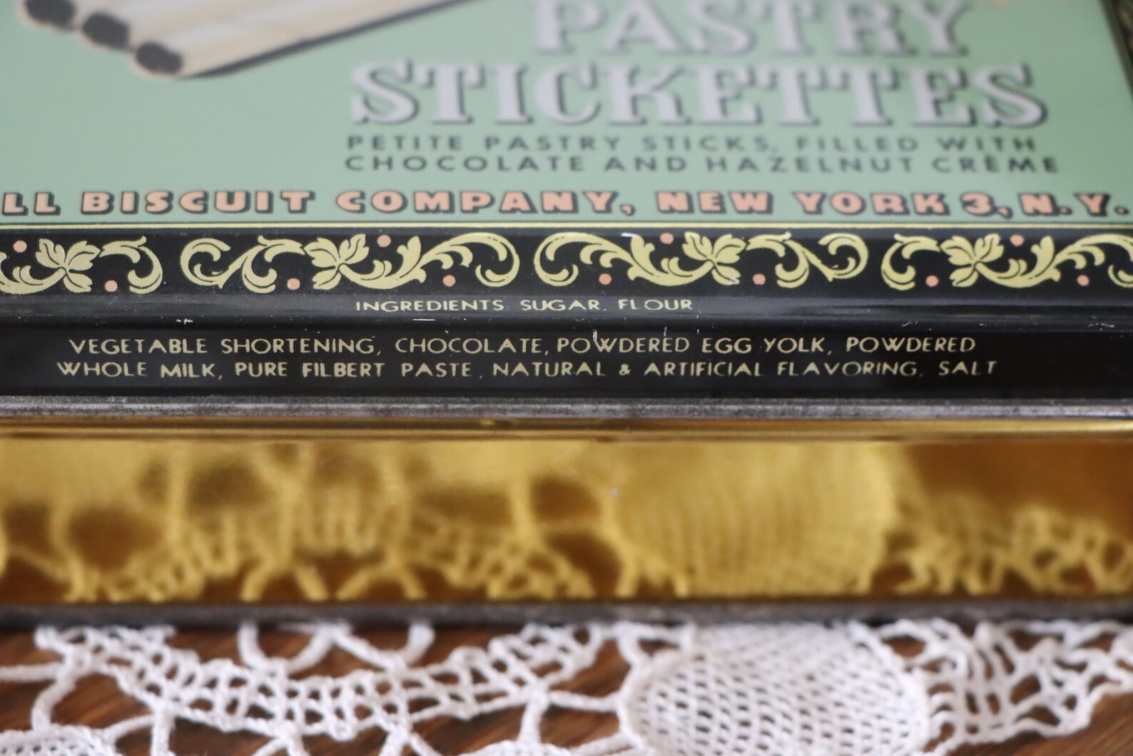 Vintage Collectible Tin Canister Pastry Stickettes Roll Biscuit Company ...