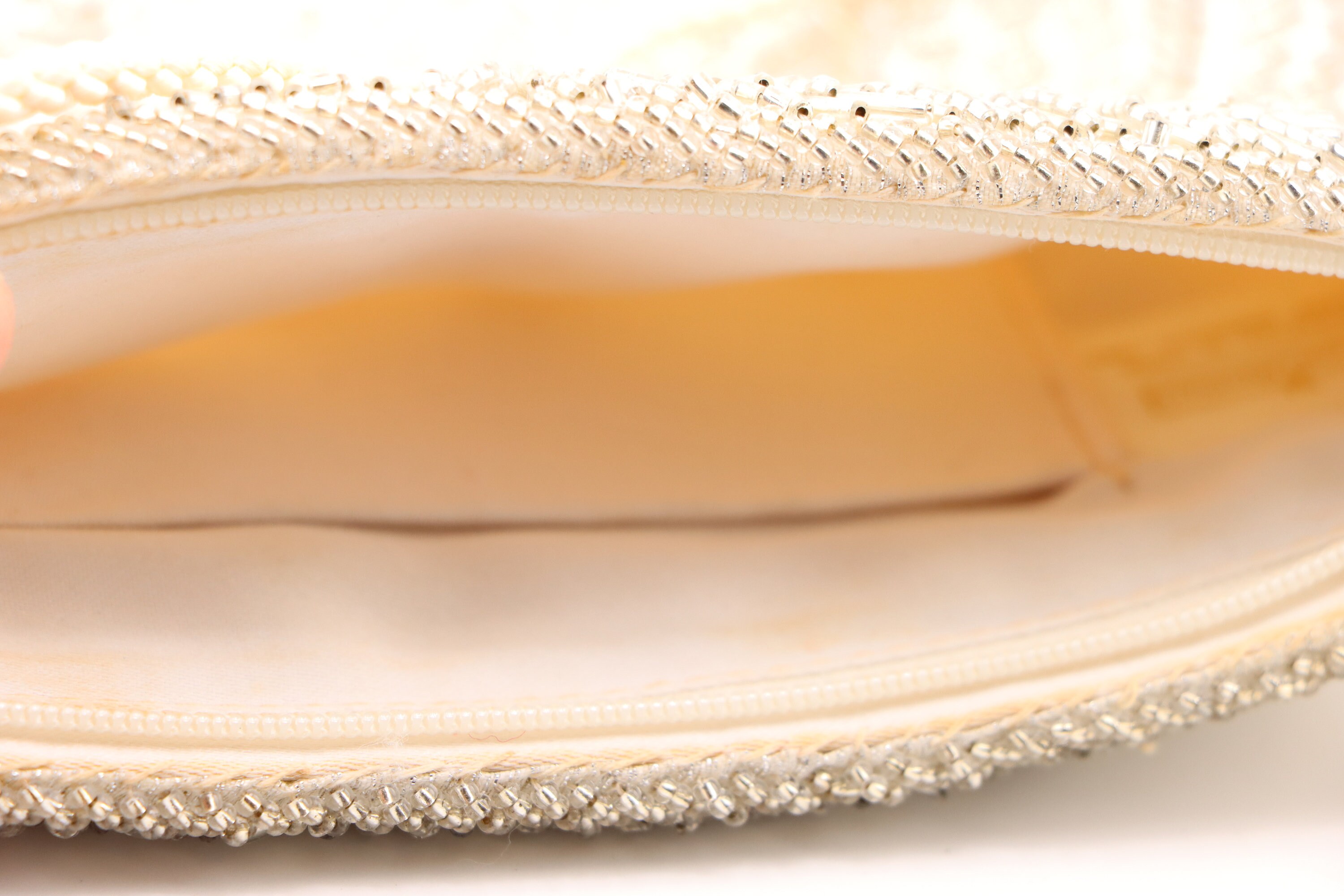 Vintage Gallery Original Ivory/off White Beaded Purse With Shoulder ...