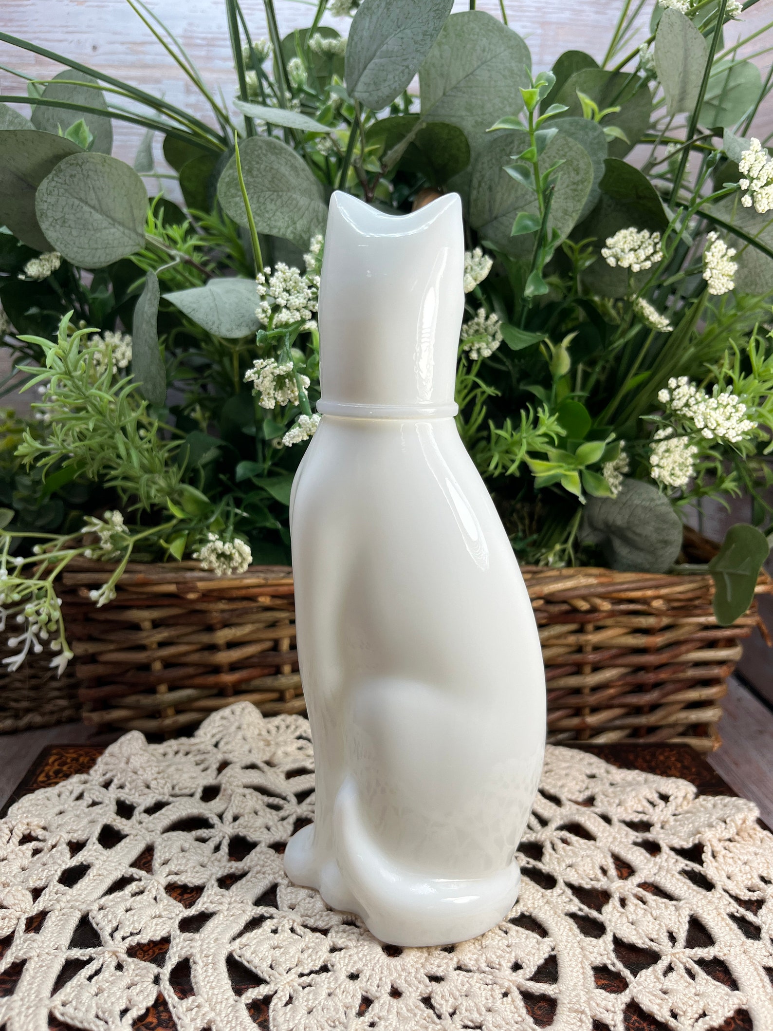 Avon Vintage Ming Cat Milk Glass Moonwind Cologne Bottle, Milk Glass ...