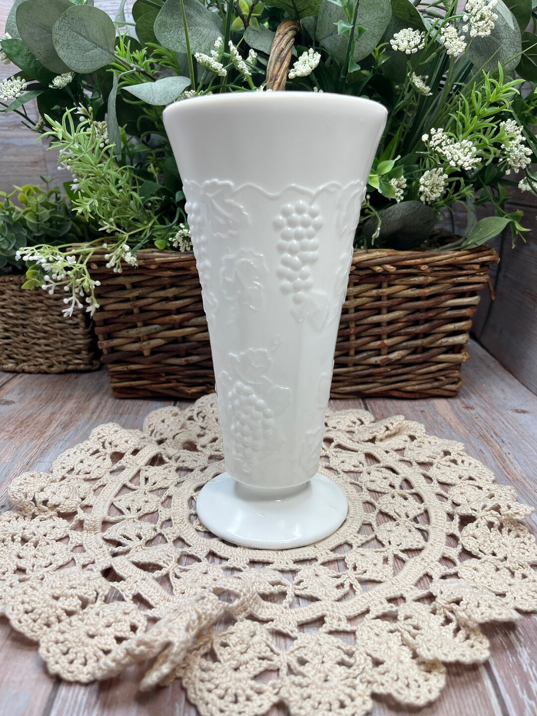 Vintage Colony Harvest Medium Vase Urn, Grapes Leaves Vine Milk Glass ...
