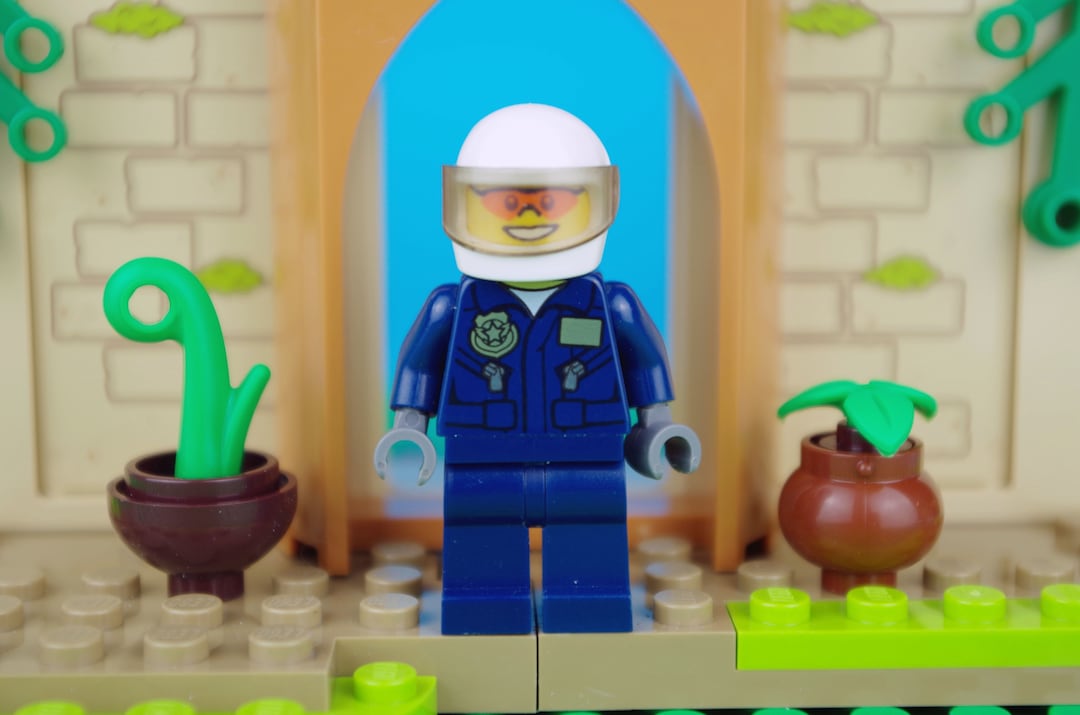 Lego Minifigure: Swamp Police Helicopter Pilot CTY 0535 LG121 - Etsy