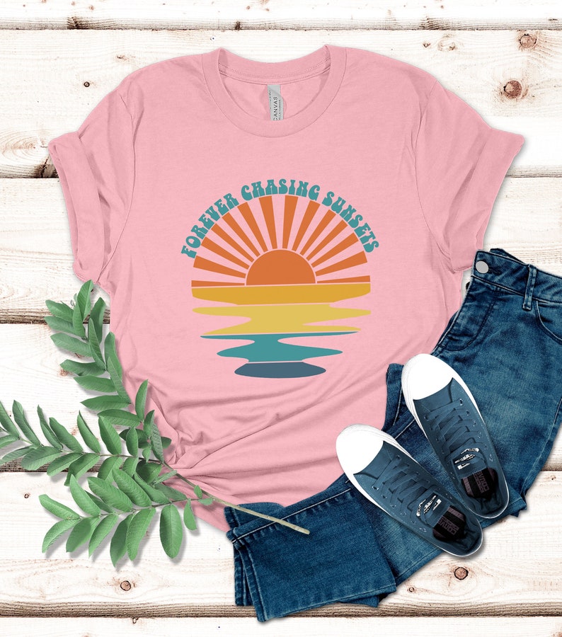 Forever Chasing Sunsets, Sun Rays Tee, Beach Vibes Tee, Retro Vintage ...