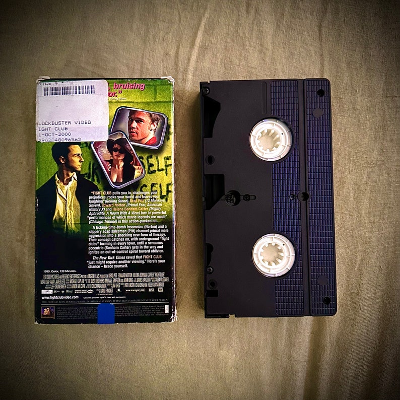 Fight Club VHS TAPE 90s Drama David Fincher, Brad Pitt, Edward Norton ...