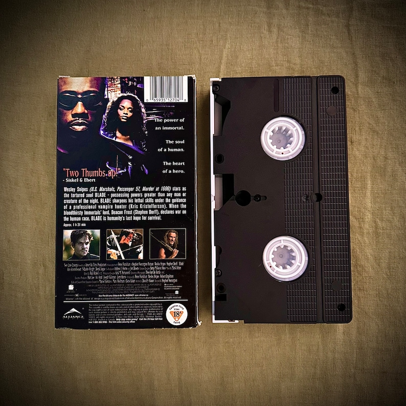 Blade VHS TAPE 90s Classic Action Fantasy Wesley Snipes, Stephen Dorff ...