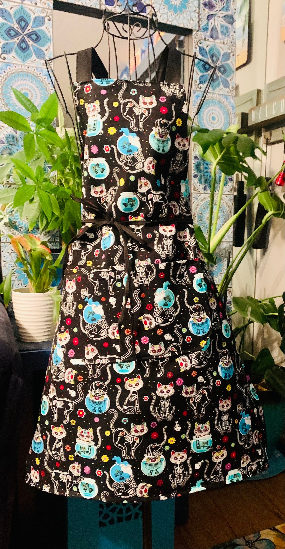 Apron, Serving Apron, Cat, Sugar Skull, Day of the Dead - Etsy
