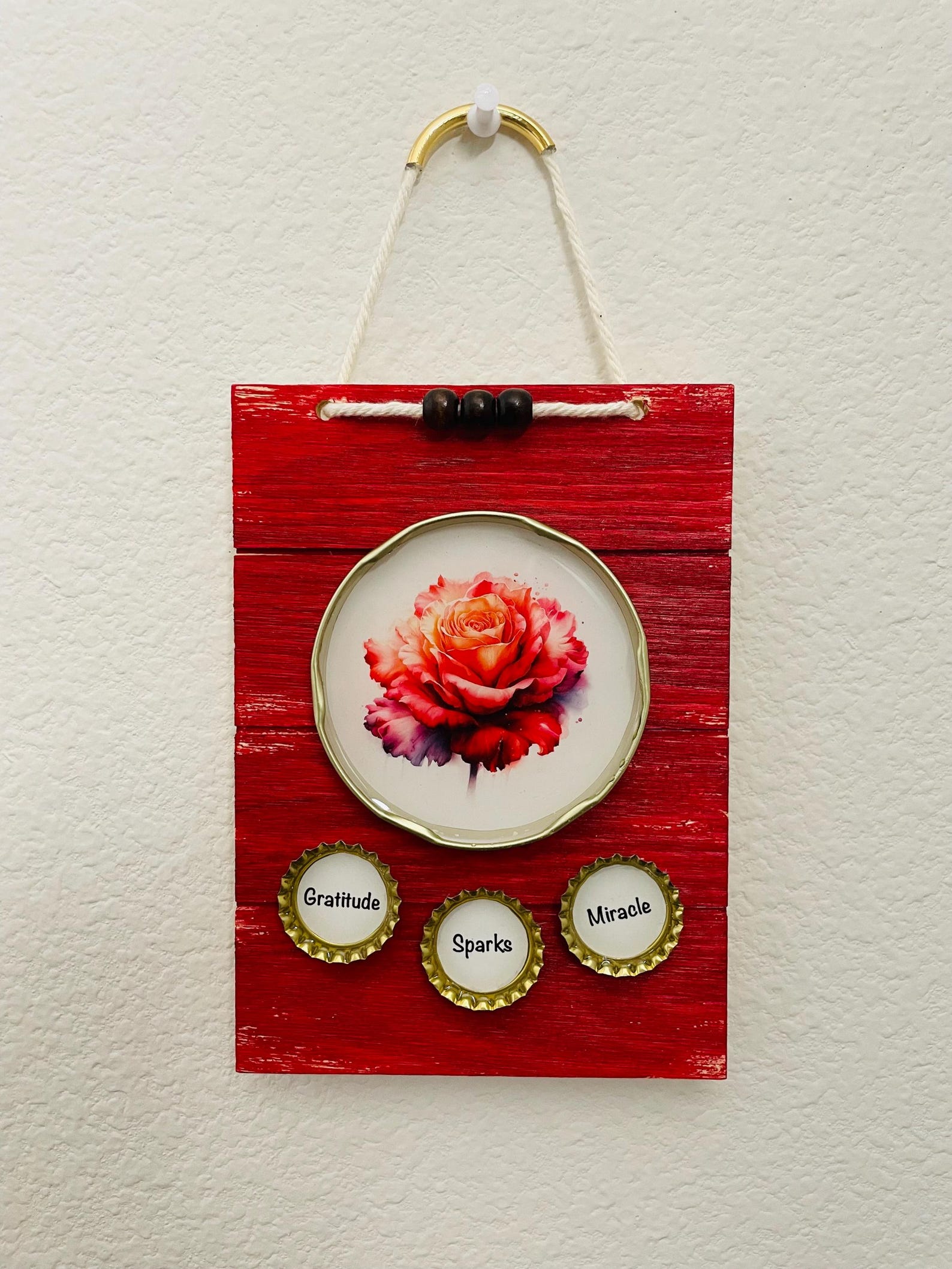 Small Red Gratitude Wall Hanging Decor - Etsy