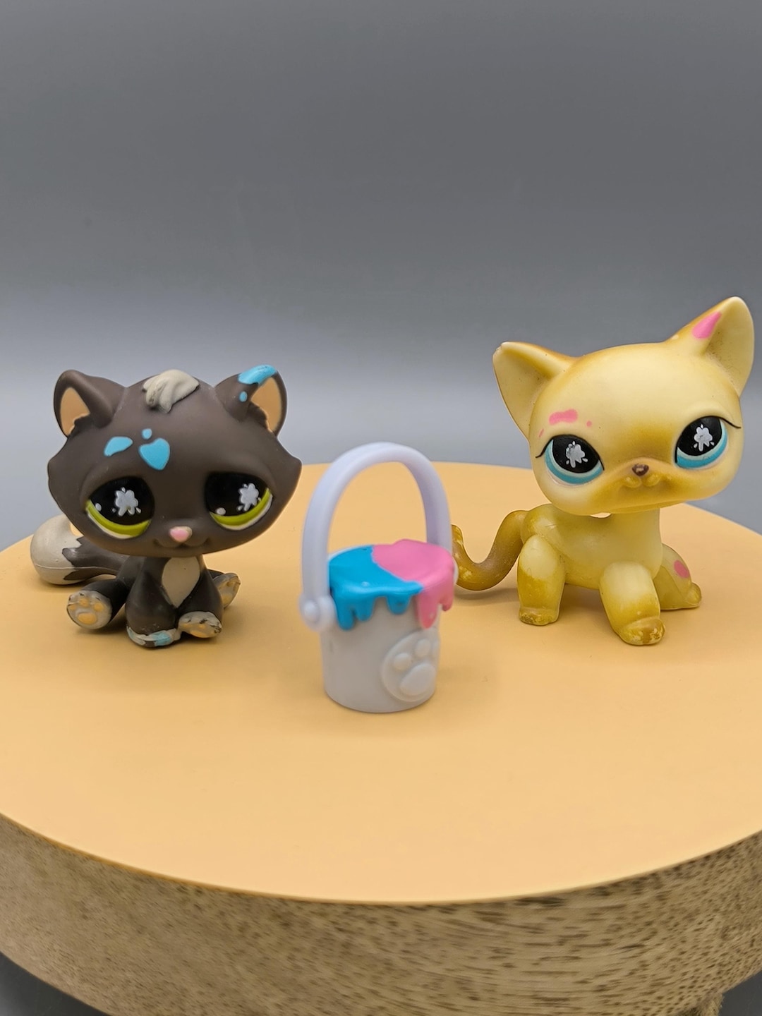 Littlest Pet Shop Shorthair Cat 815 and Kitten 816, With Bucket ...