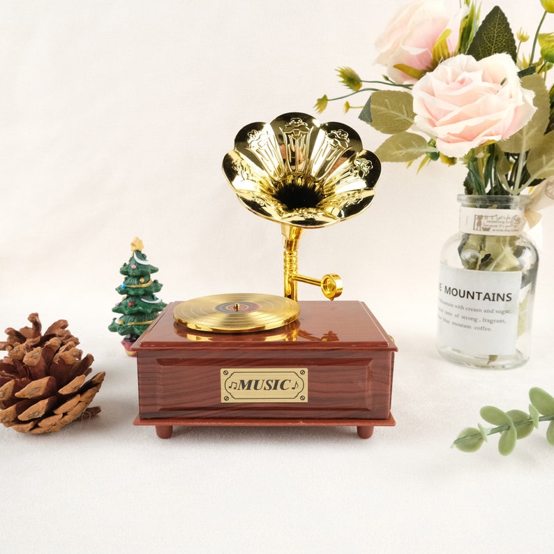 Retro Record Player Music Box, Handmade Phonograph, Music Box Home ...