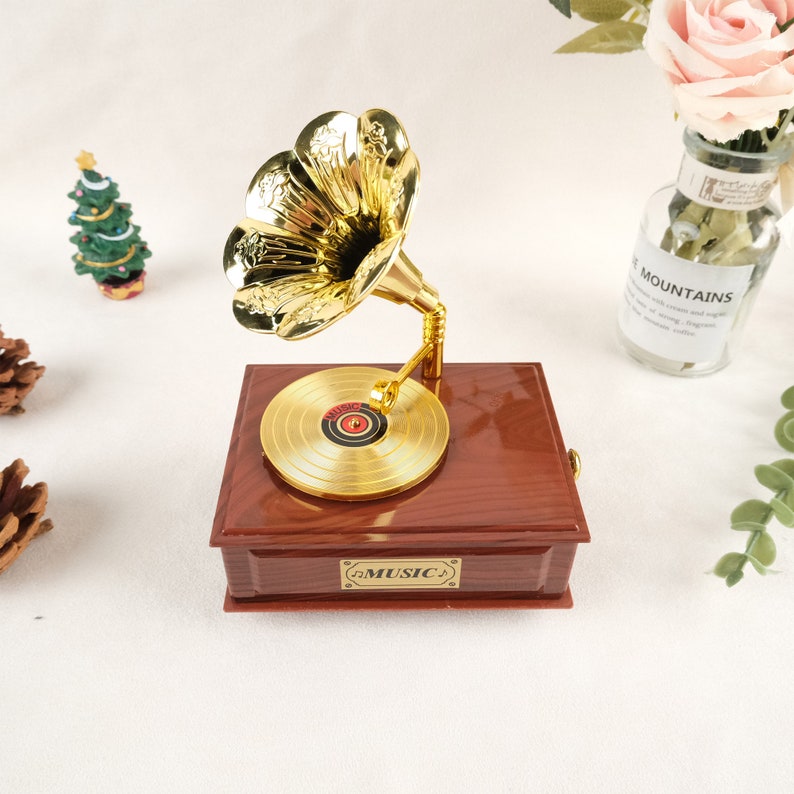 Retro Record Player Music Box, Handmade Phonograph, Music Box Home ...
